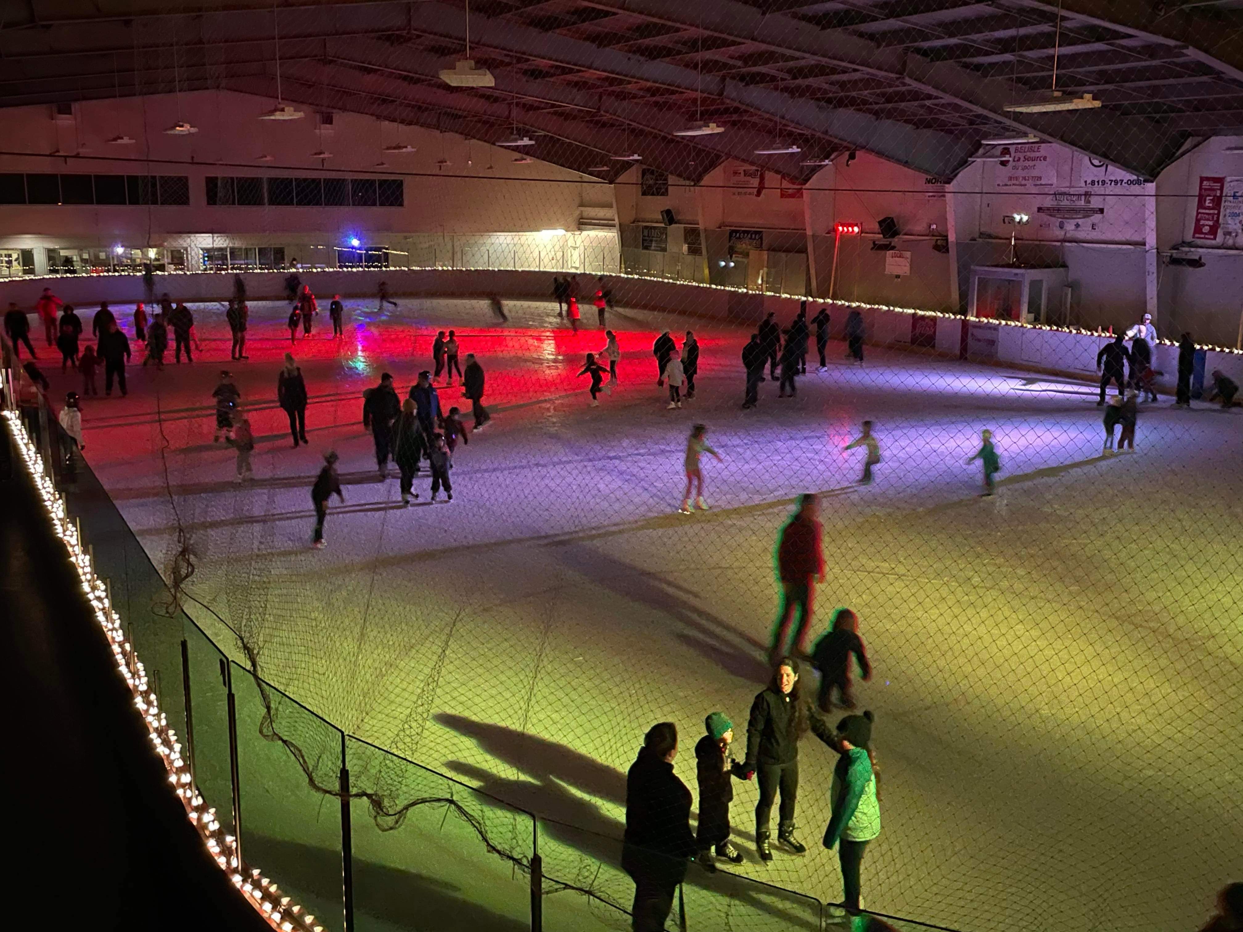 Disco sur glace à Évain, novembre 2022 | Nouvelles | Journal Ensemble ...